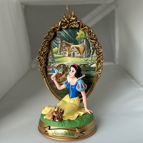 Disney | Holiday | Snow White And Woodland Creatures Statue Ornament ...